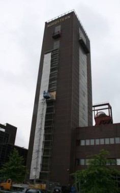 Bocker Material Lifts | 2,200 lbs. capacity